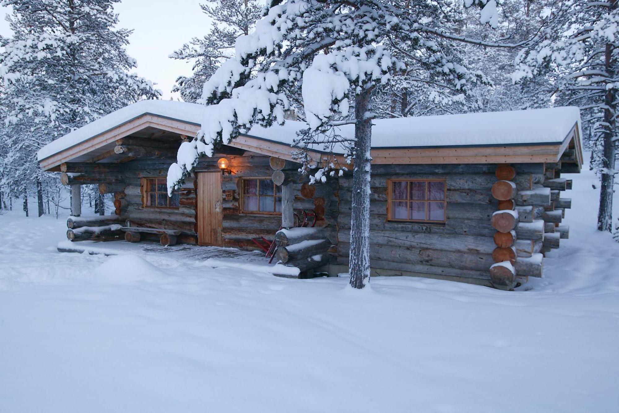 Hotel Kakslauttanen Arctic Resort - Igloos And Chalets Saariselka ...
